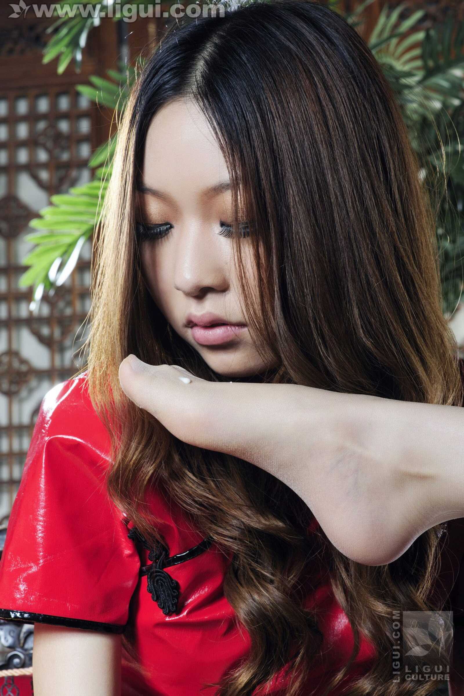 Model 文欣、Vicky《庭院の高絲美味》 [丽柜LiGui]-第8页-洛秀网